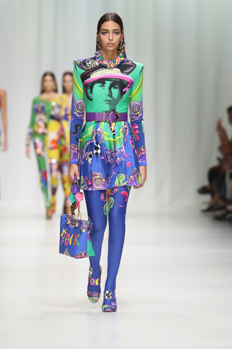 Tribute Collection: edição Limitada de camisetas Versace chega ao Brasil