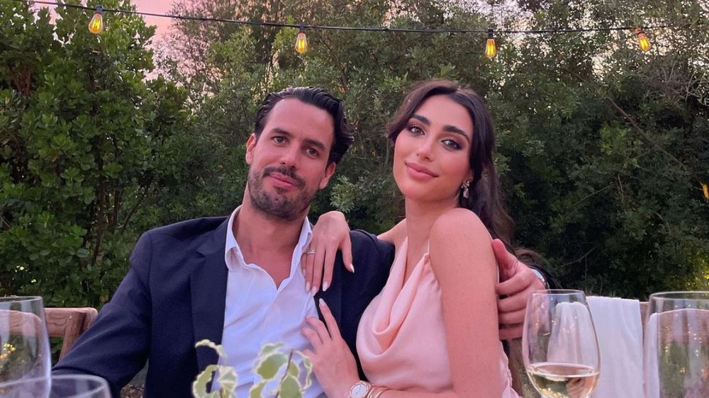 Após noivado com Xandinho Negrão, Elisa Zarzur abre álbum de estadia em ...