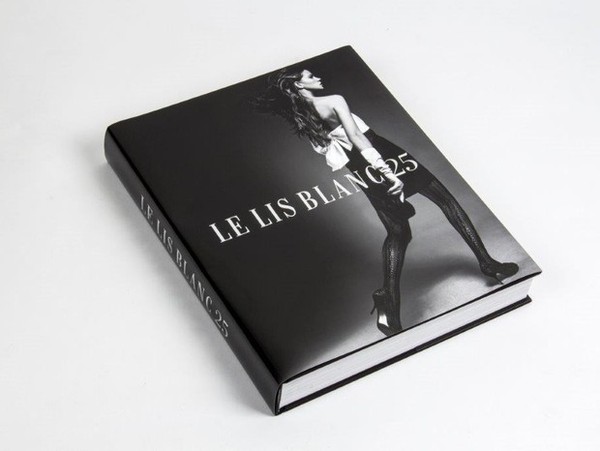 Le Lis Blanc comemora 25 anos com festa, livro e exposição