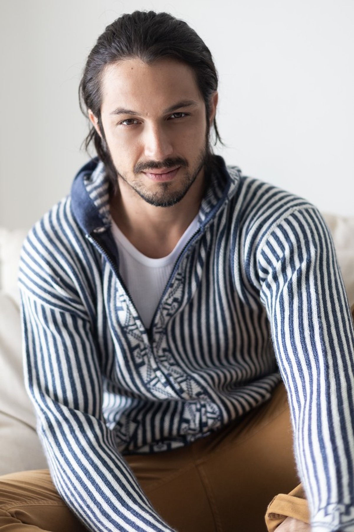 Romulo Estrela: um bate papo sobre novela, hobbies e família