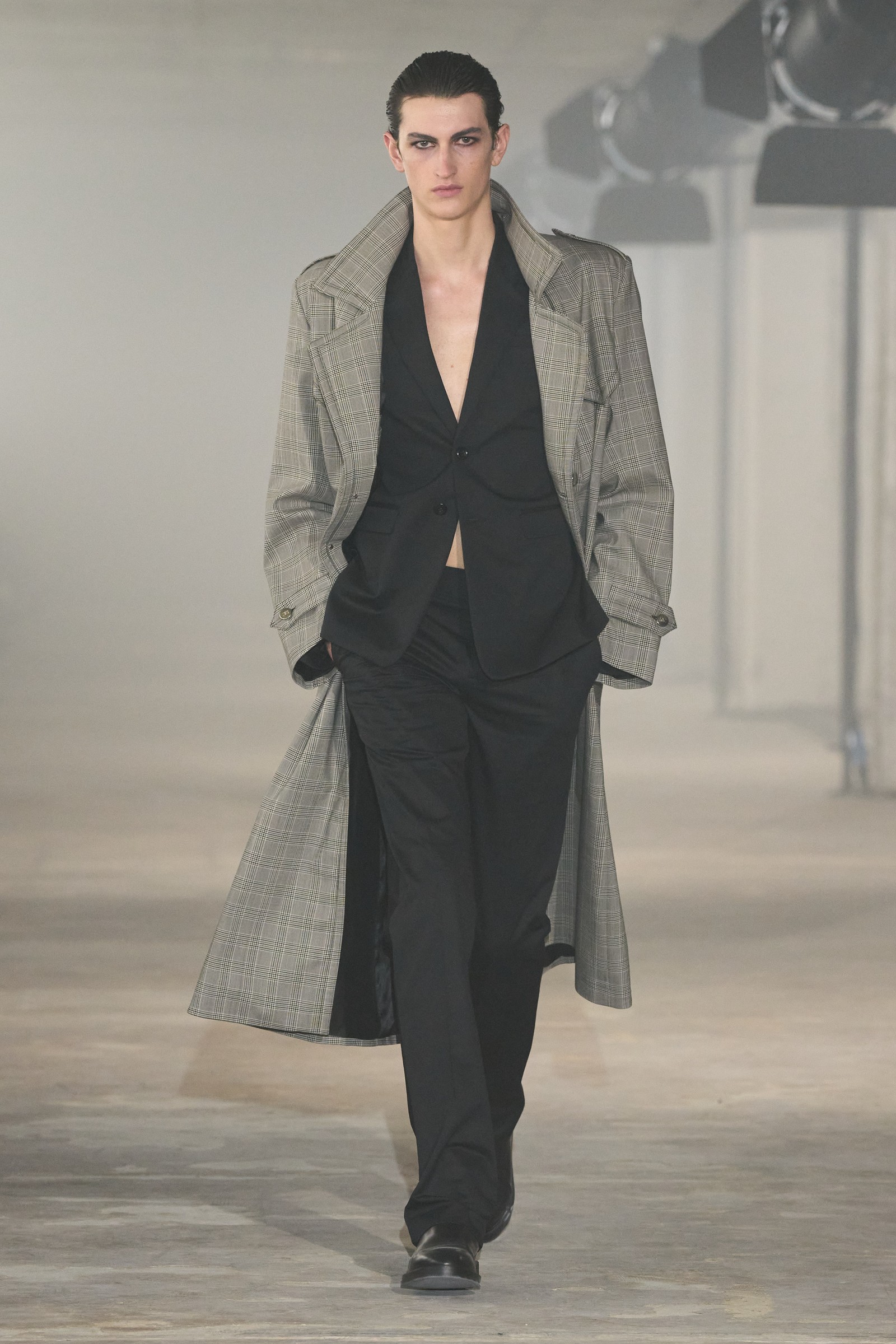 Ludovic de Saint Sernin | Paris | Inverno 2025