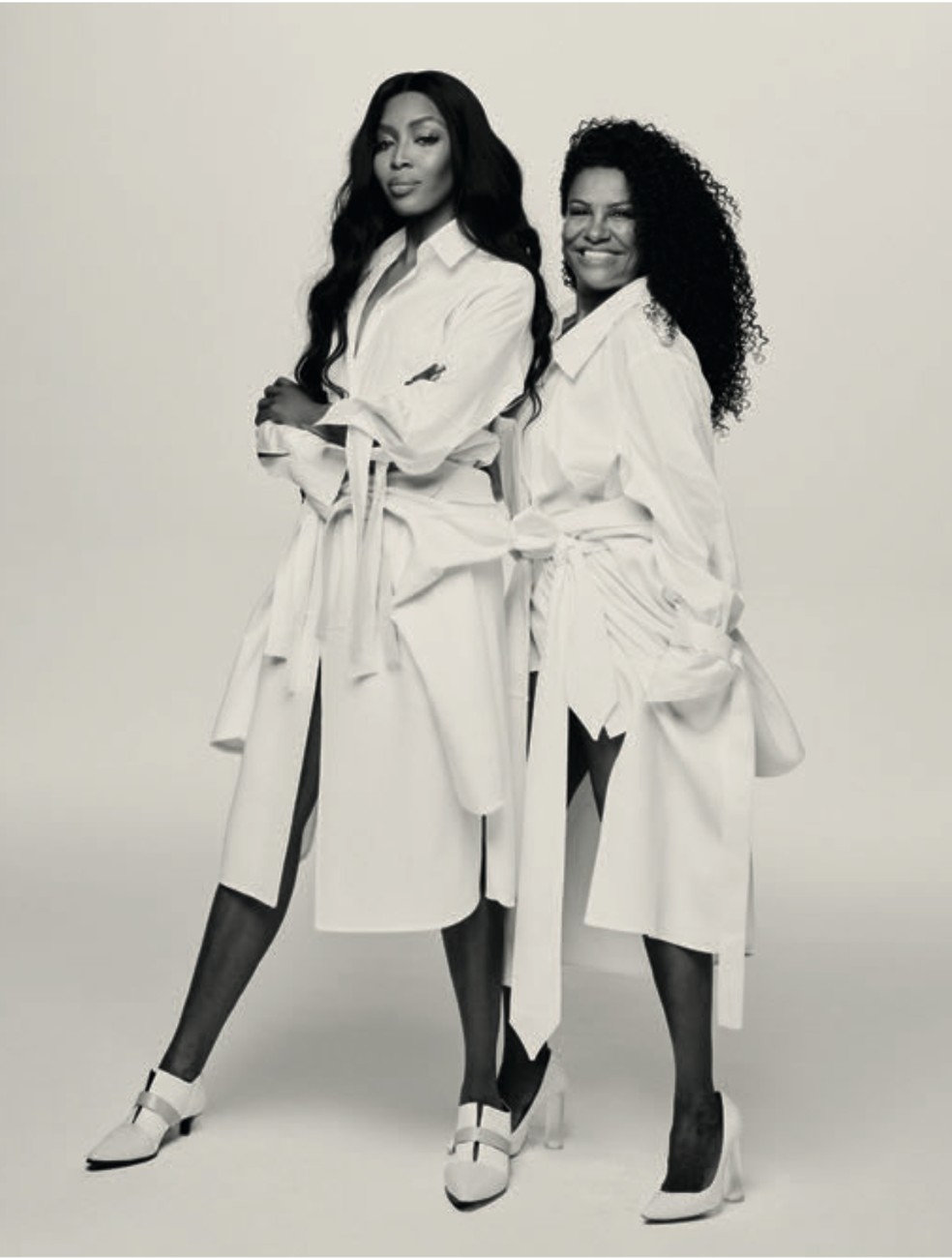 Naomi Campbell posou ao lado de 11 brasileiras na Vogue Brasil em 2016