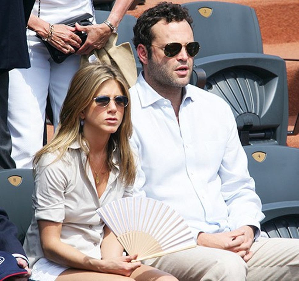 Jennifer Aniston sai para jantar com o ex Vince Vaughn após casamento ...