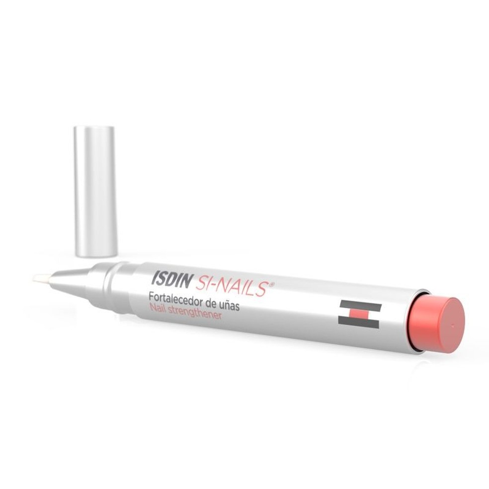 12 bases fortalecedoras para ressuscitar unhas quebradiças