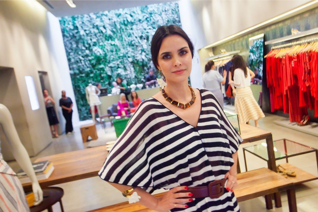 Cris Barros e Luiza Setúbal lançam coleção de acessórios em São Paulo