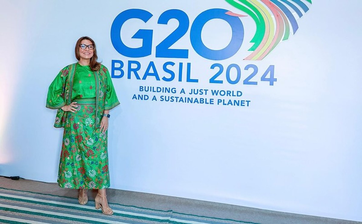 Janja usa look produzido por mulheres de Bangladesh em evento contra a ...