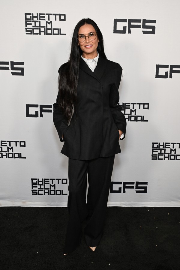 Sofisticados e atemporais: 10 looks de Demi Moore para te inspirar para ...