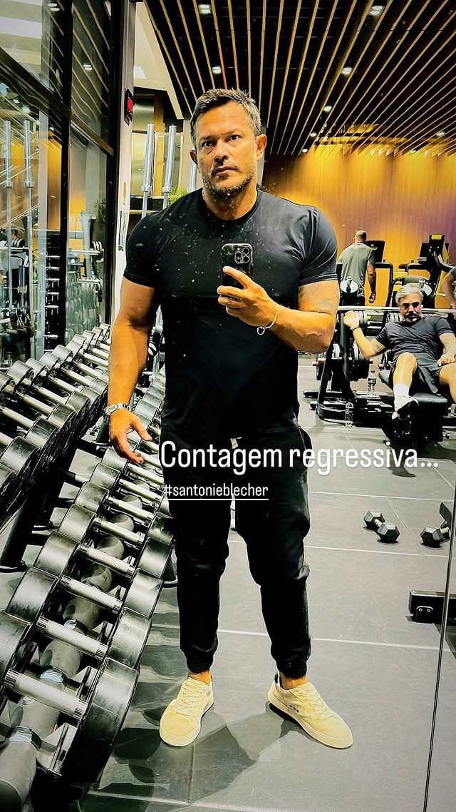 Henrique Blecher mostra jantar de pré-casamento com Isabella Sartoni ...