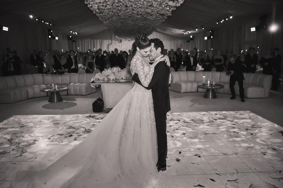 Por dentro do casamento repleto de estrelas de Nadia Ferreira e Marc ...