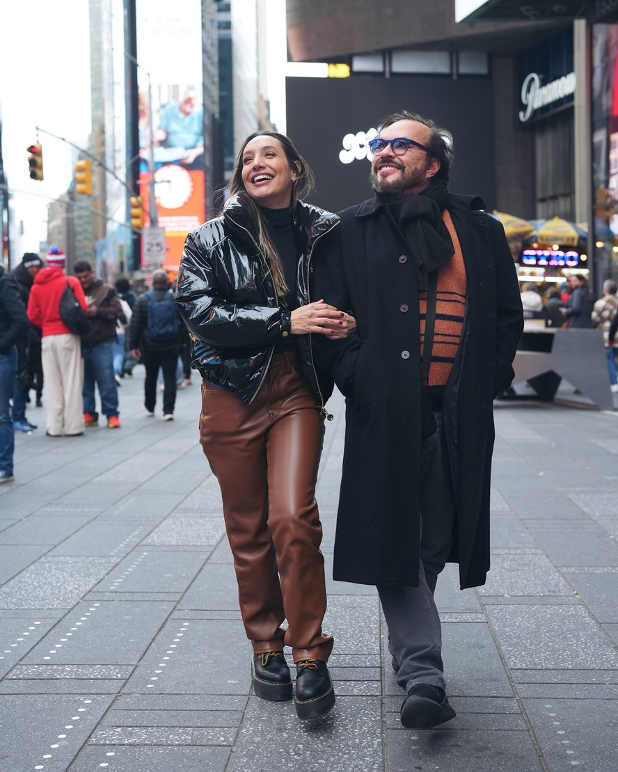 Maria Maya posta foto rara ao lado do pai, Wolf, em NY: 'Chegou me ...