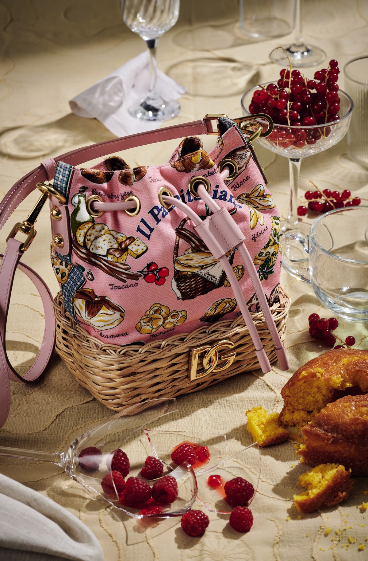 Tendência verão 2023: uma seleção Vogue das melhores bucket bags