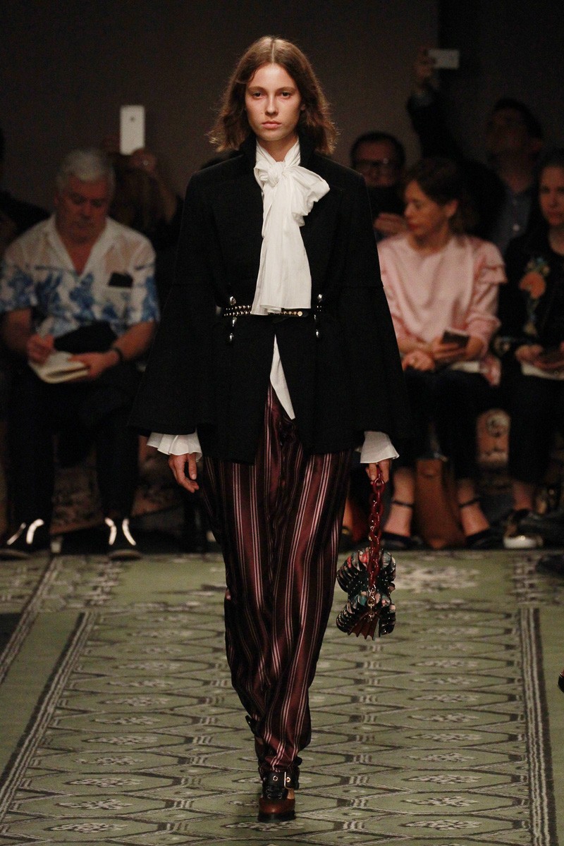 Burberry estreia no formato “see now, buy now”
