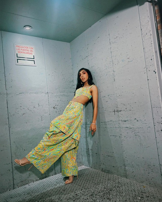 A escrita cura? Rupi Kaur acredita que sim e fez um livro para te ajudar