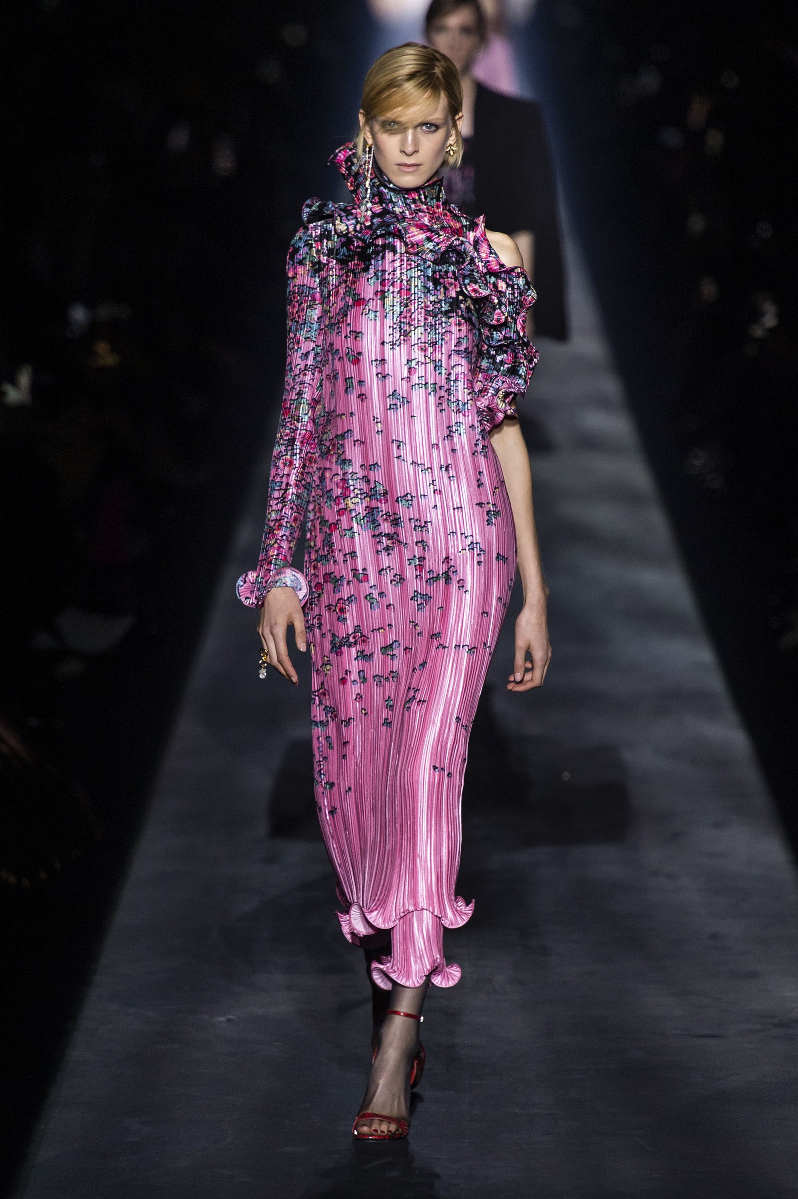 Givenchy | Inverno 2019 | Paris | Desfiles | Vogue
