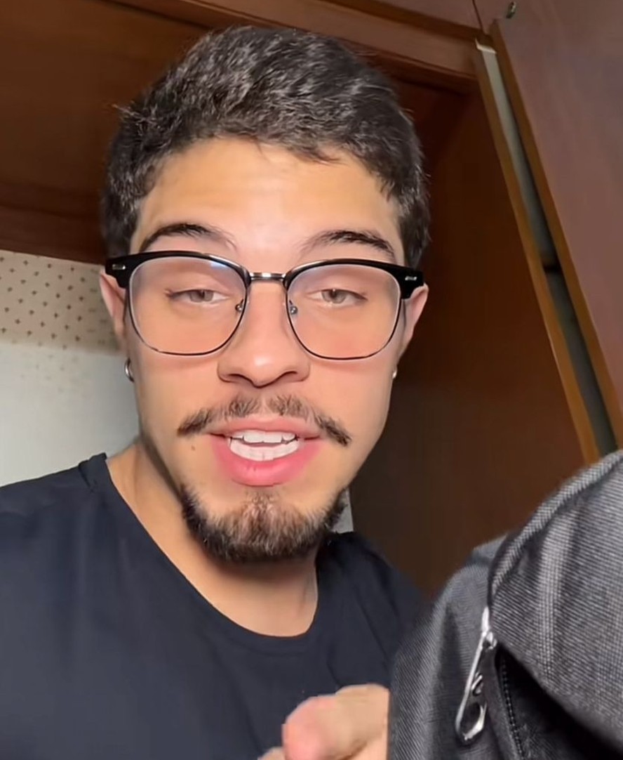 Fã viraliza ao revelar que faltou na faculdade e perdeu visita surpresa ...