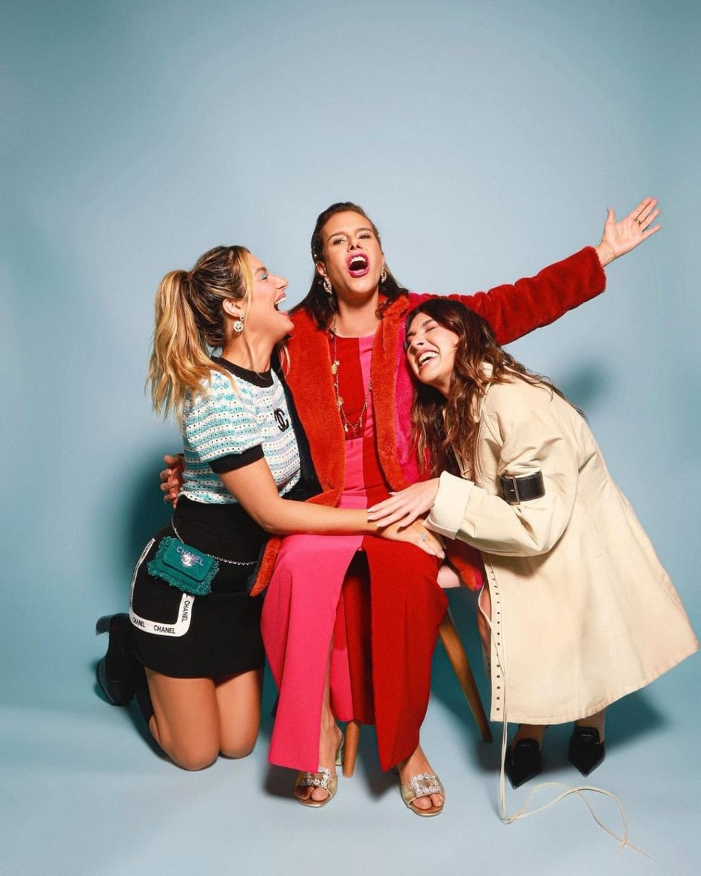 Narcisa revela se ainda é amiga do ex-marido, Boninho