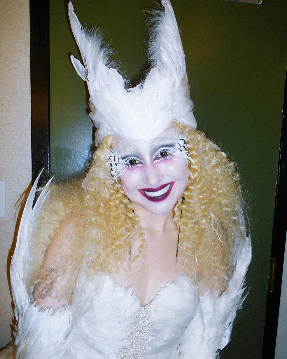 Conheça Chappell Roan, a drag queen que domina a cena com seus looks de ...