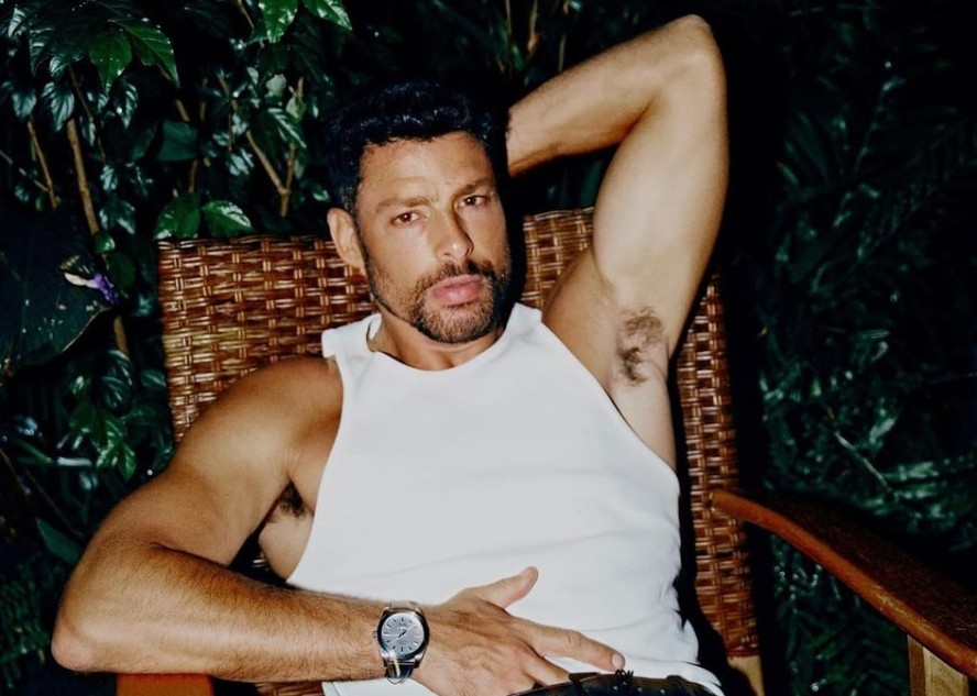 Cauã Reymond rouba a cena com ensaio estonteante