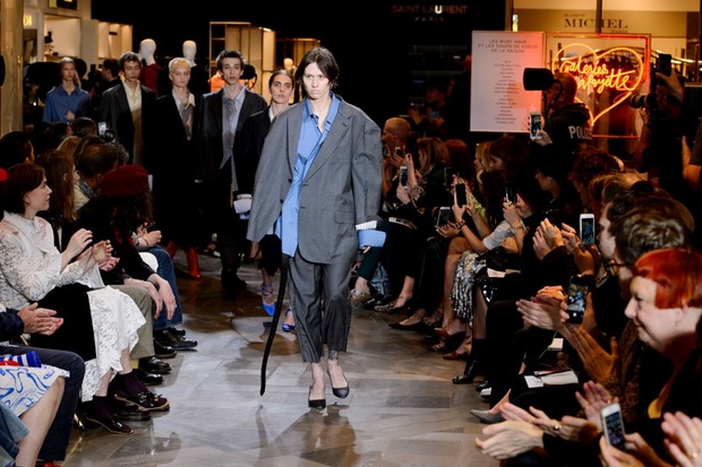 Vetements ocupa Galeries Lafayette com coleção repleta de parcerias