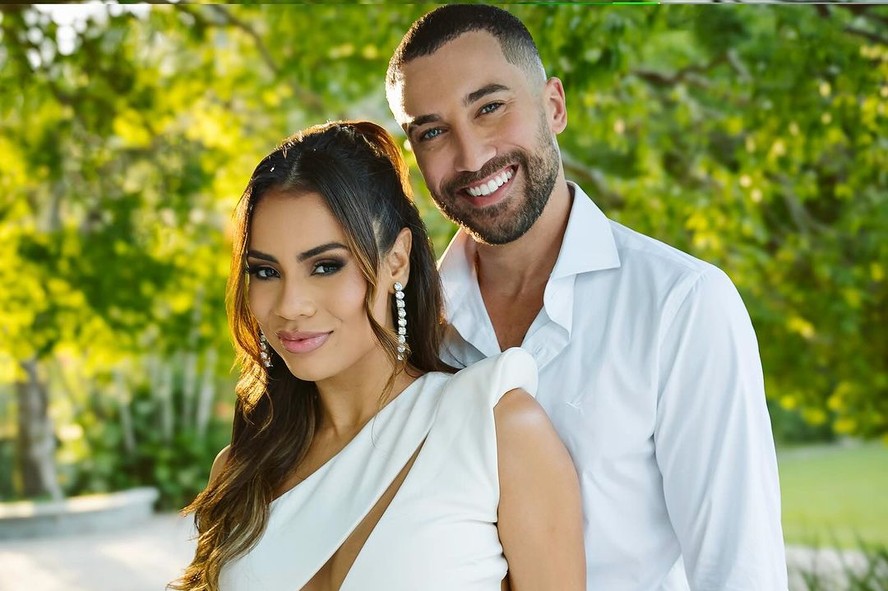 Lexa compartilha fotos do noivado com Ricardo Vianna: 'Dia lindo e feliz'