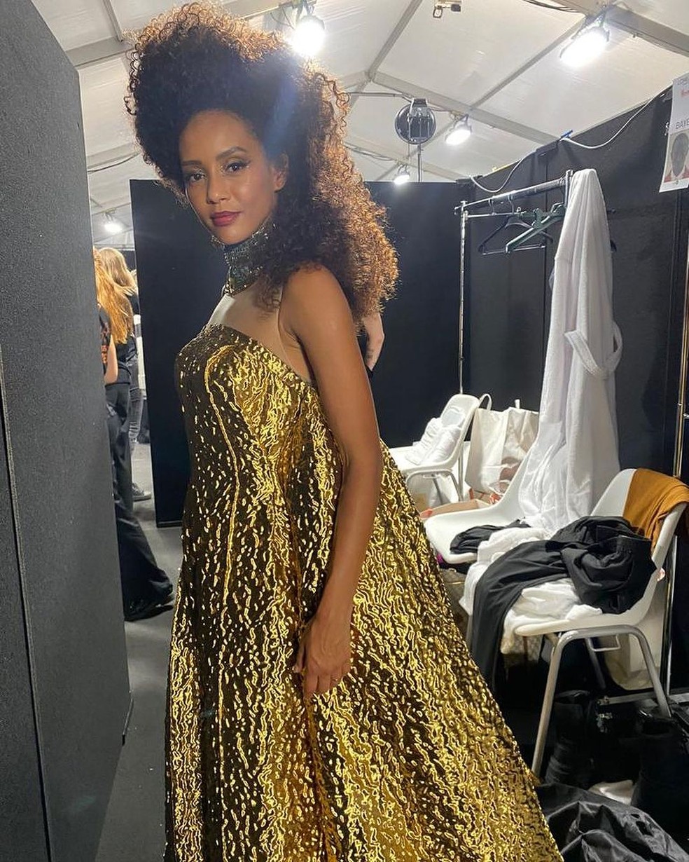 Taís Araújo Abre álbum De Fotos Do Mês De Outubro Celebridades Vogue