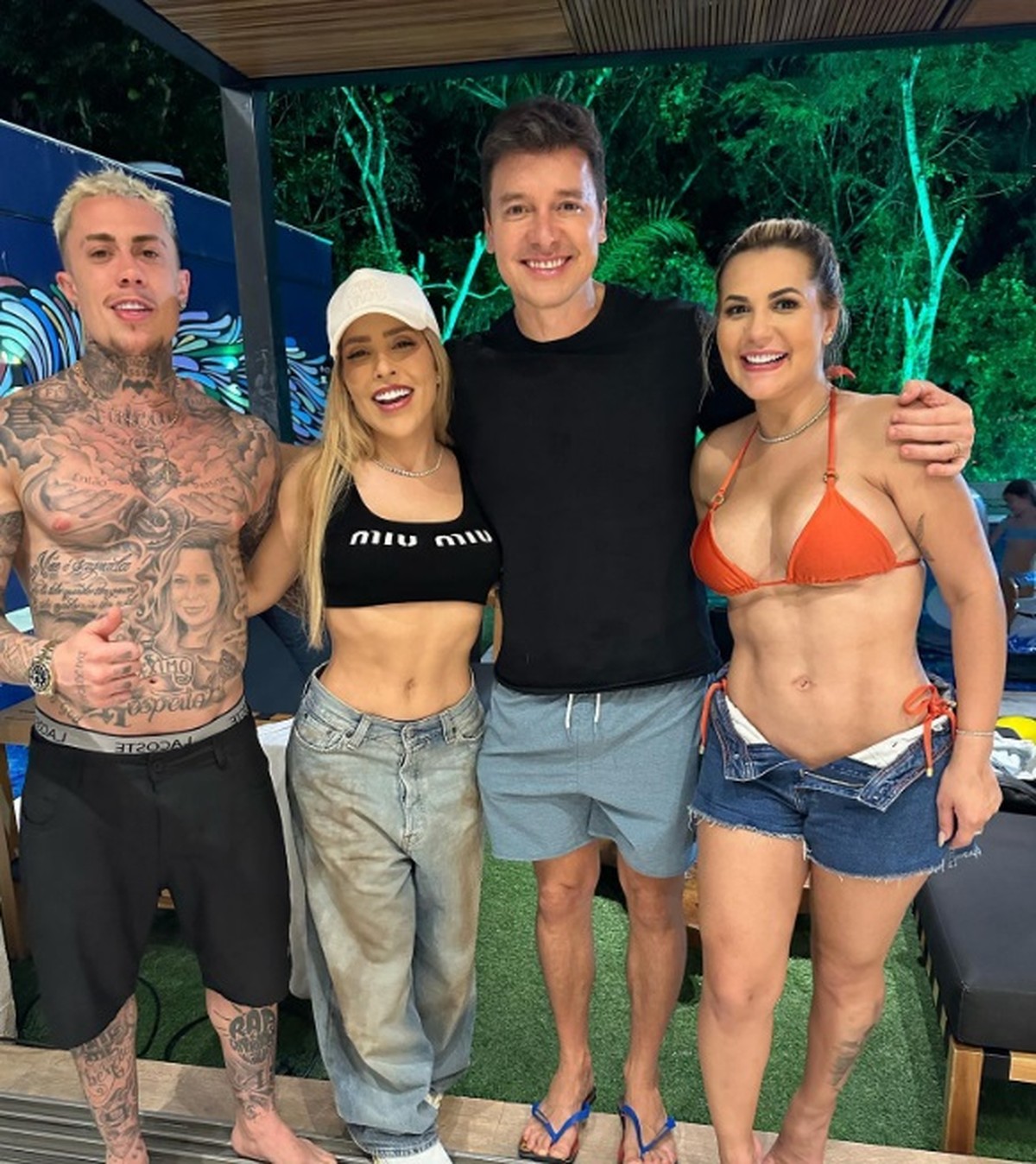 Deolane Bezerra se reúne com MC Daniel e Rodrigo Faro: 'Anjos enviados por Deus'