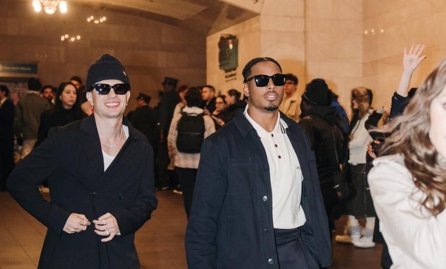 Paulo André e Leo Picon prestigiam desfile na semana de moda de Nova York