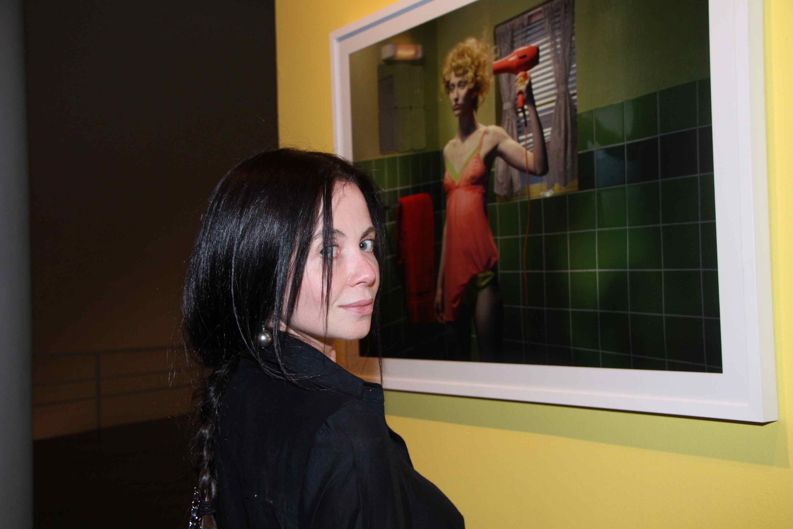 Por dentro da abertura da mostra de Miles Aldridge na Oca