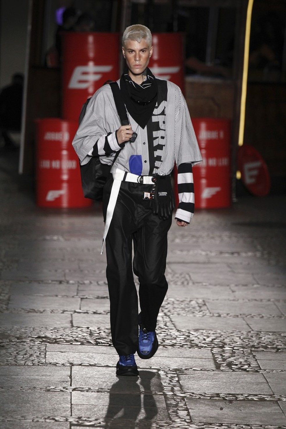 Em sua estreia, Sam Porto é recordista de desfiles no SPFW