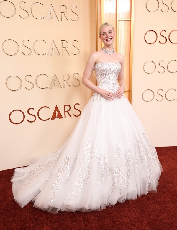 Oscar 2026: Indicada a Melhor Atriz Coadjuvante, Elle Fanning cruza o ...