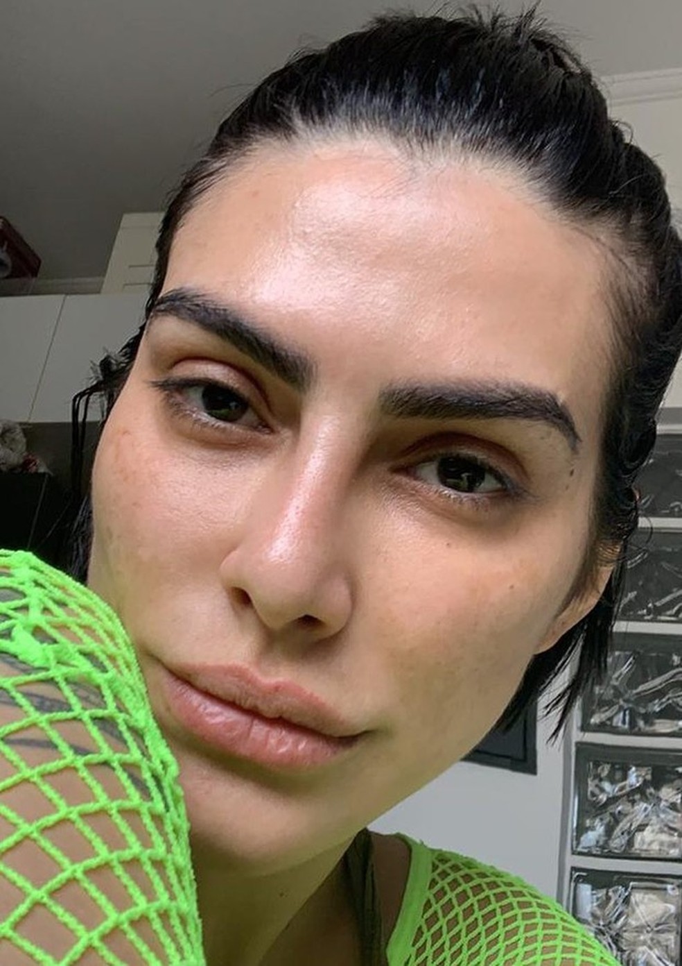 Cleo é a mais nova adepta ao blunt cut