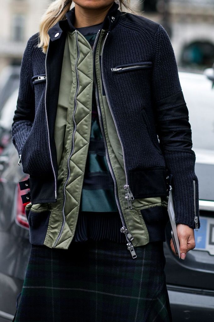 Street style: cores lavadas adocicam as ruas da semana de moda de Paris