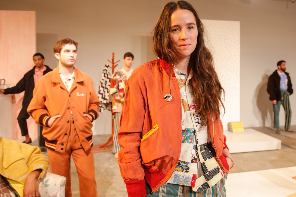 Conheça Emily Adams Bode, vencedora do Prêmio Estilista Emergente do ...