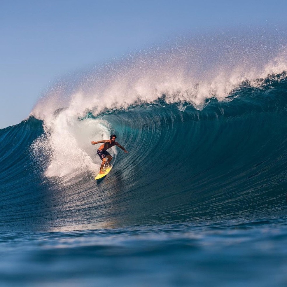 Gabriel Medina abre álbum de fotos surfando no Tahiti: 'De volta ao ...