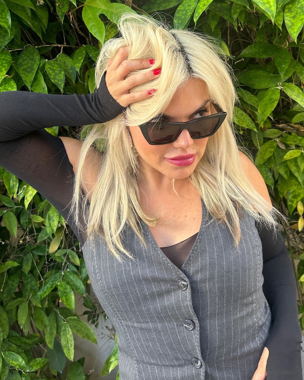 Duda Beat abre álbum de fotos e arranca elogios dos fãs