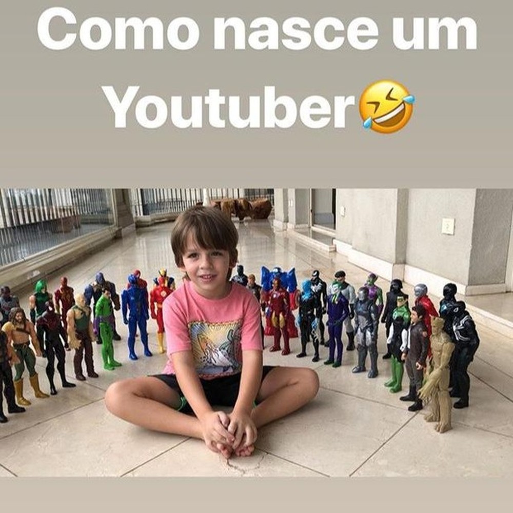 Luma Costa compartilha vídeo fofo do filho mostrando os bonecos: 'Como ...
