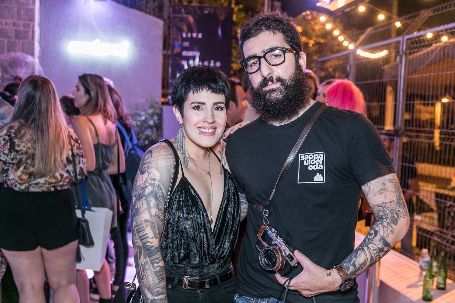 Colcci arma festa em SP e reúne celebridades e fashionistas