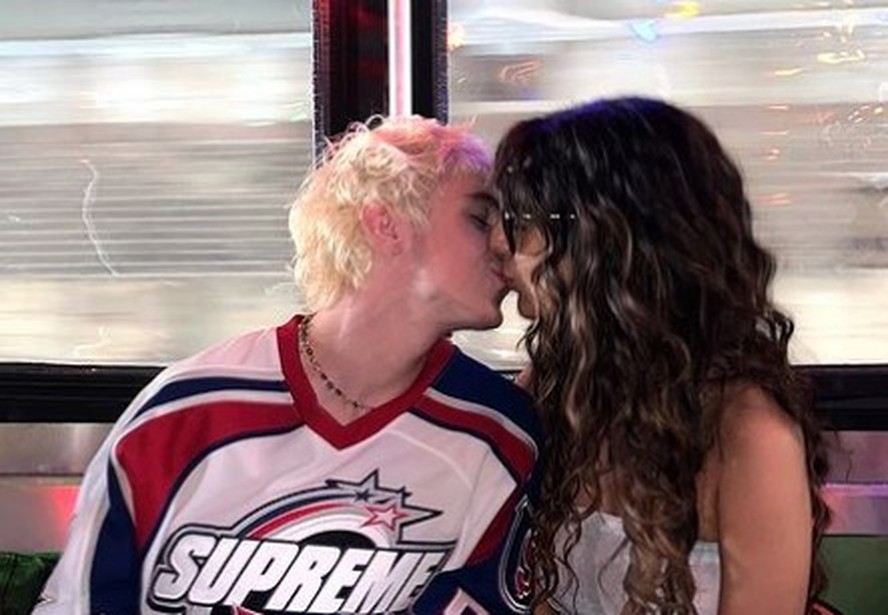 Após assumir romance, Marina Sena posta vídeo de viagem com Juliano Floss