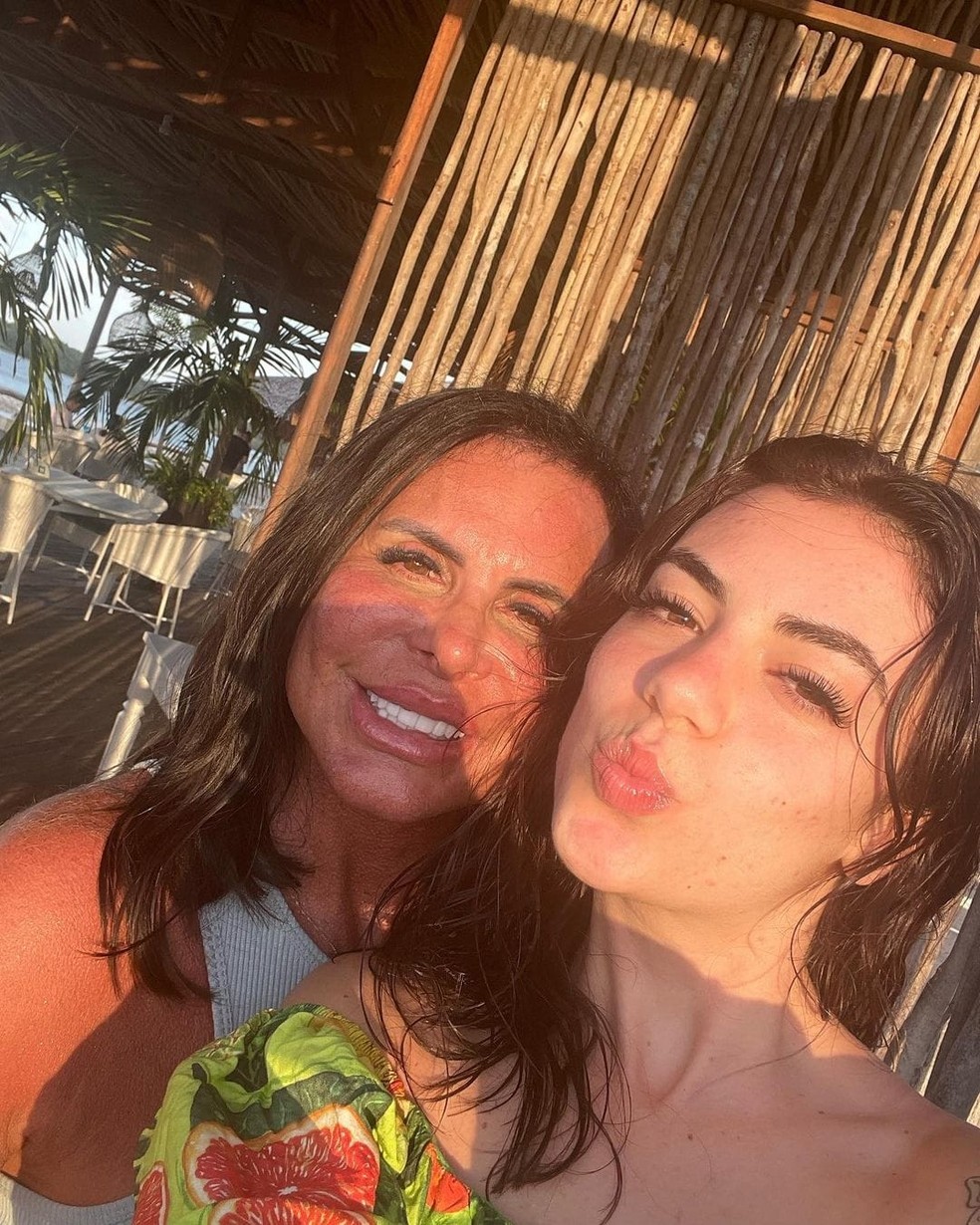 Giullia Miranda faz homenagem para Gretchen