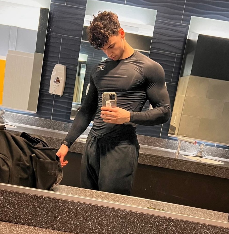 Victor Alexandre exibe mais um dia de treino nos EUA