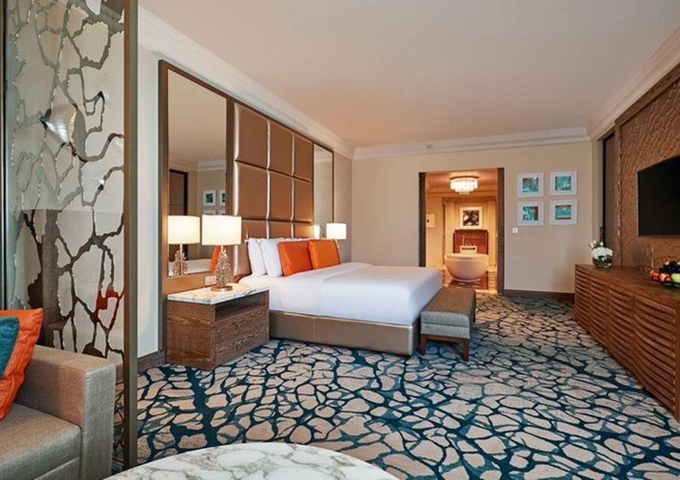 Gabi Brandt e Saulo Poncio curtem lua de mel em Dubai