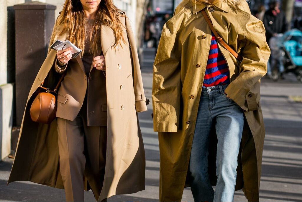 Street style: cores lavadas adocicam as ruas da semana de moda de Paris