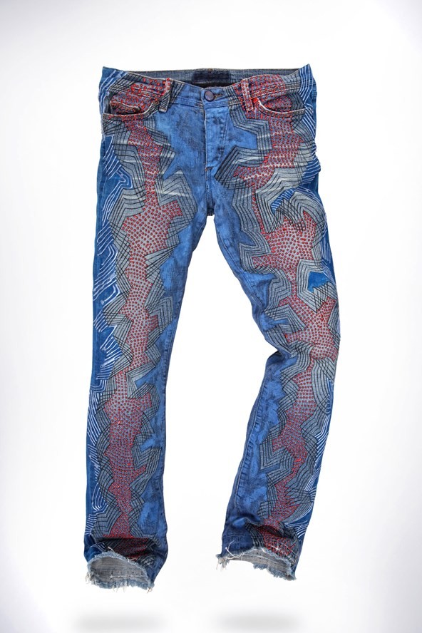 Kate Moss, Victoria Beckham e outras fashionistas leiloam jeans em ação ...