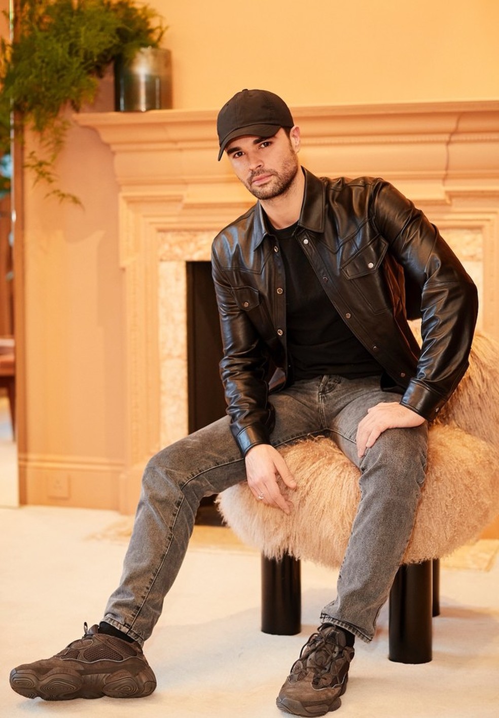 Preciosidades viscerais: conheça as joias do brasileiro Alan Crocetti