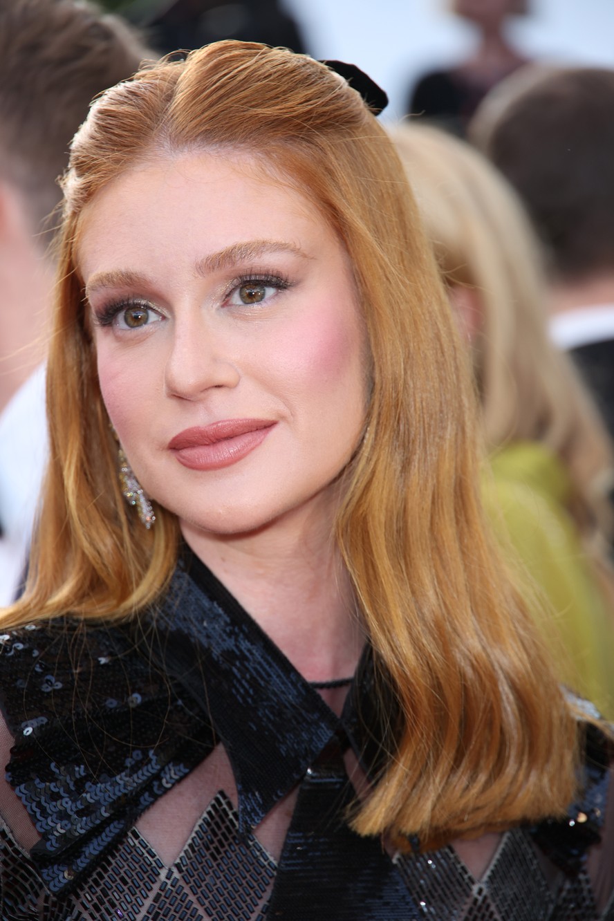 Marina Ruy Barbosa Rouba Os Holofotes Com Look Revelador Em Cannes 8008