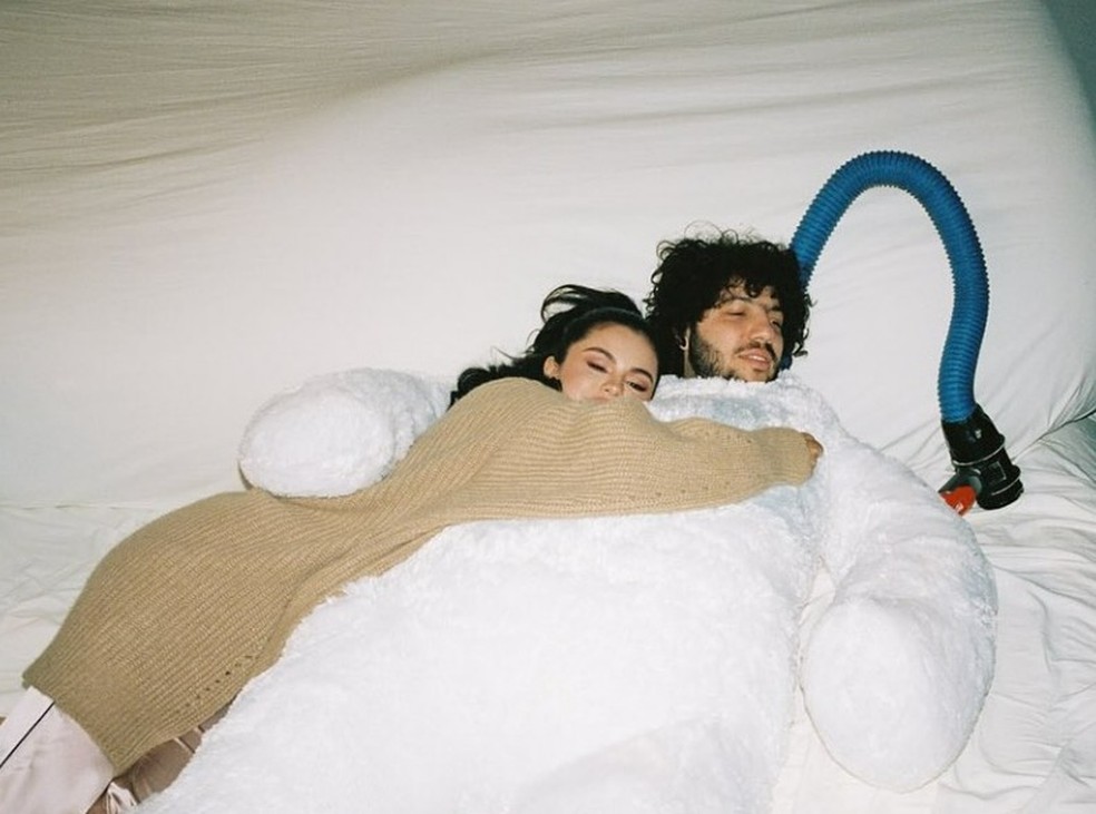 Selena Gomez faz declaração apaixonada para Benny Blanco