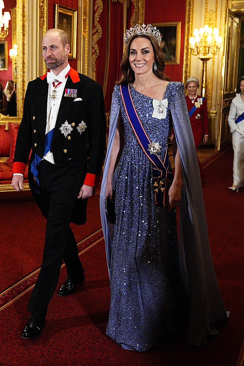 Ao lado de William, Kate Middleton brilha com sua maior tiara em ...