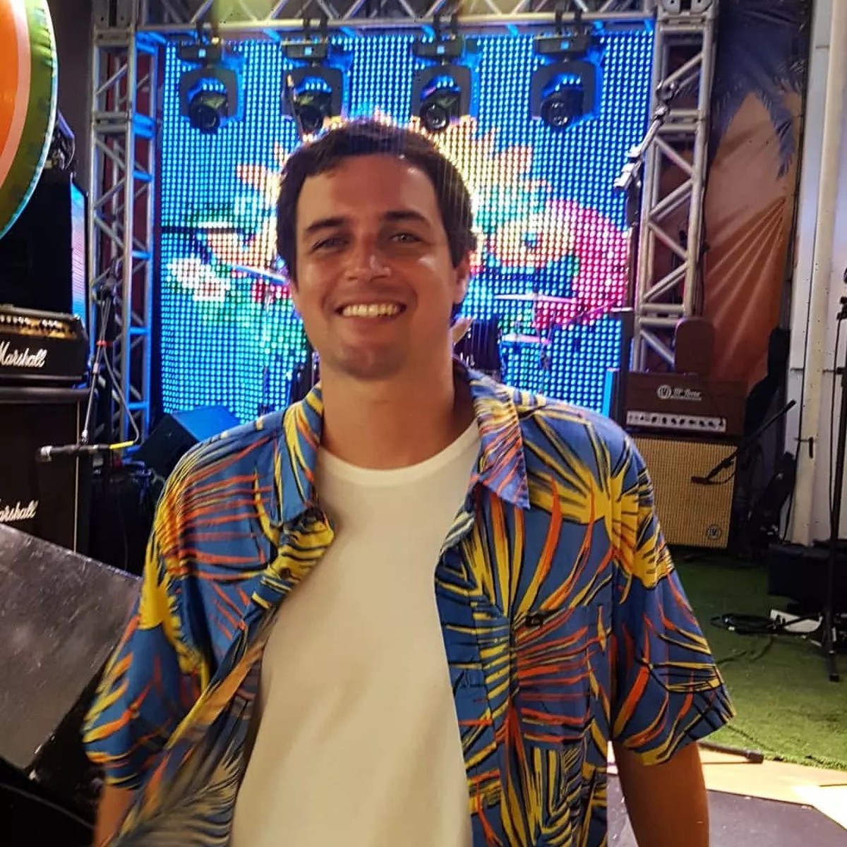 Lembra dele? Felipe Dylon faz rara publicação em rede social