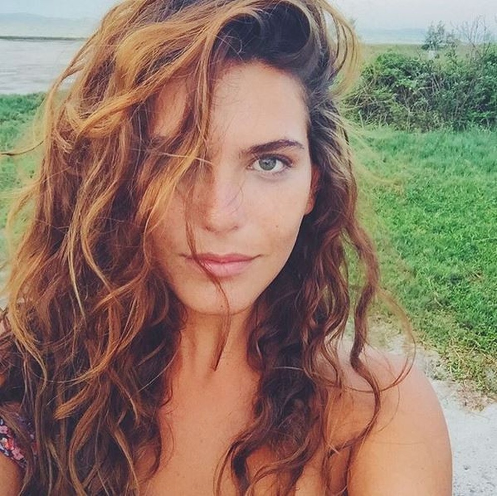 Mariana Goldfarb revela seus segredos de beleza e estilo à Vogue