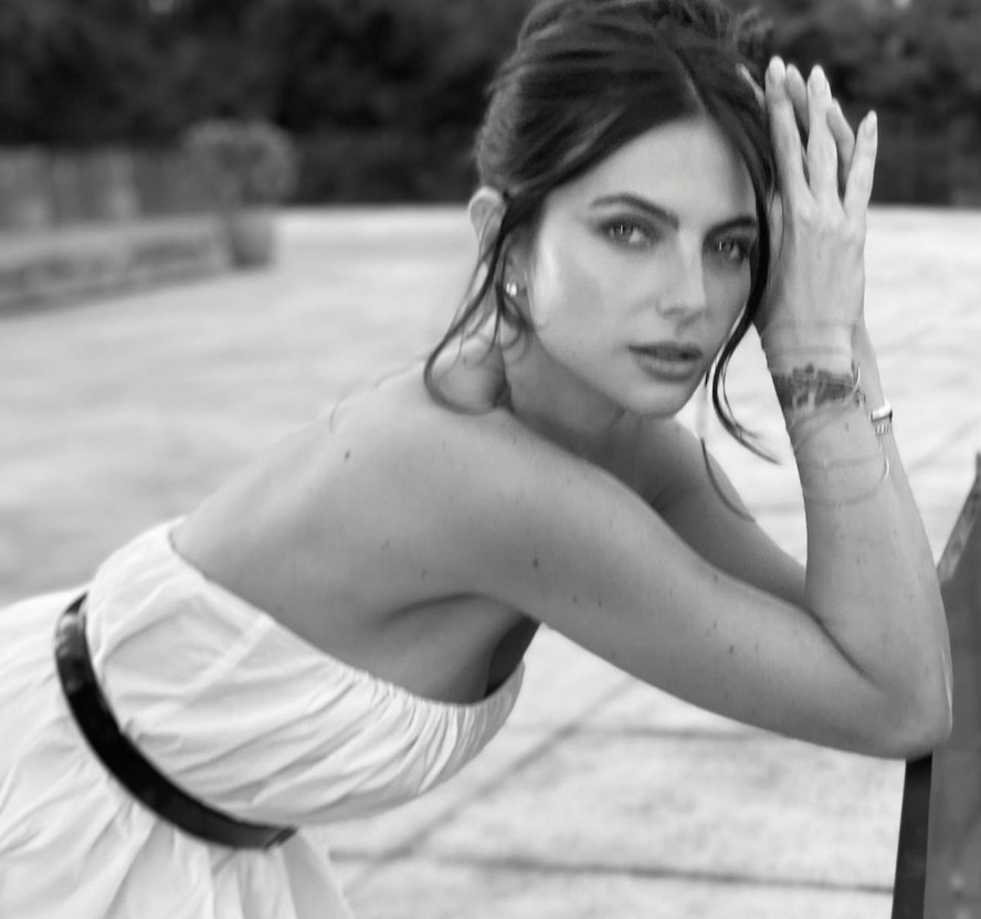 Kelly Piquet para a web em novo ensaio